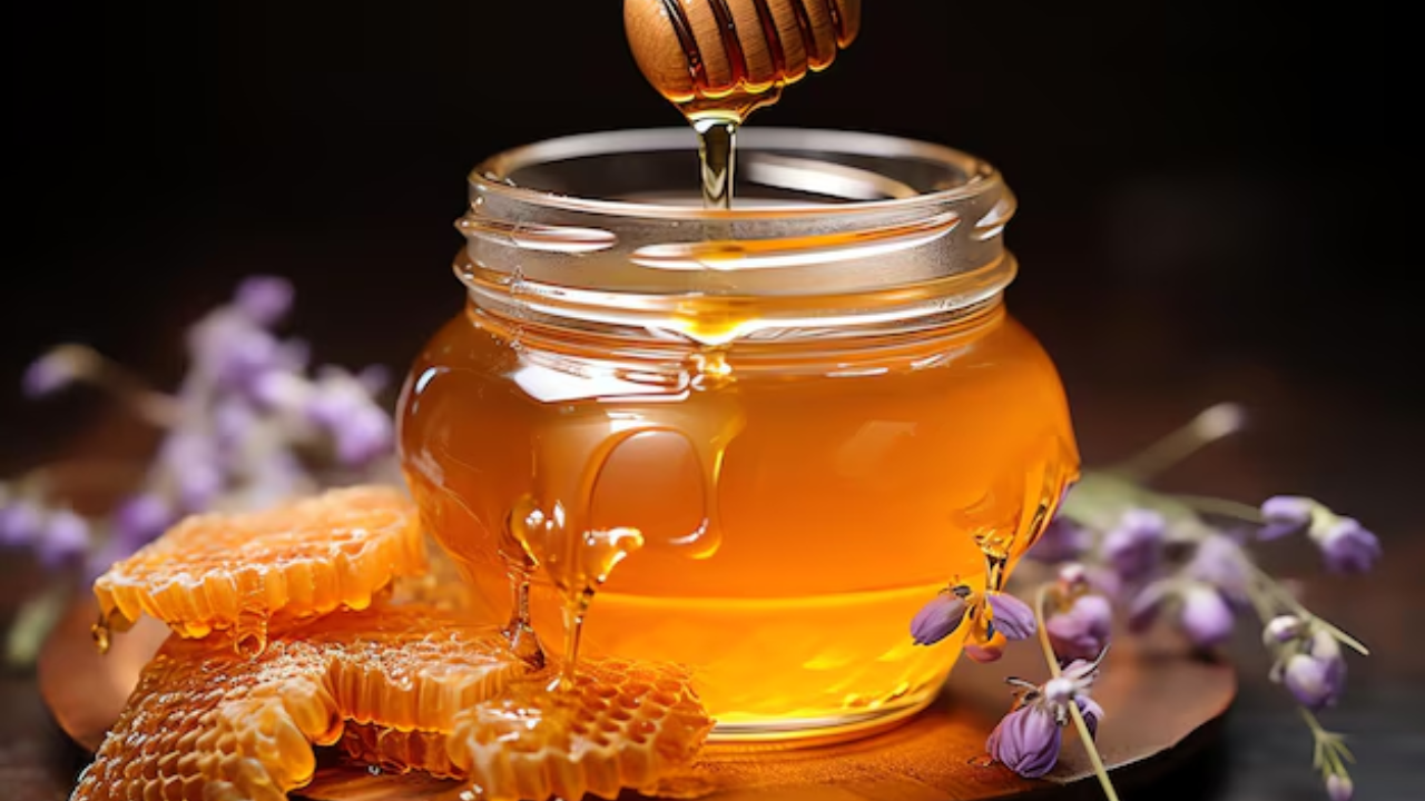 Honey Vs Jaggery Vs Brown Sugar! Which One Will Score The Goal For Your ...