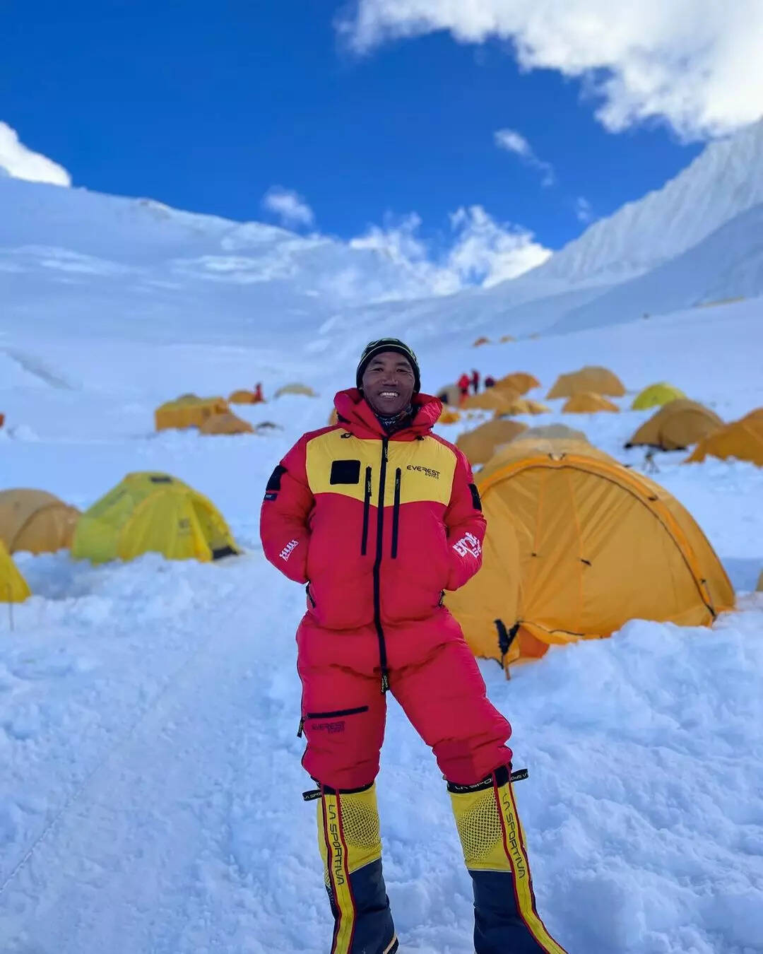 Mt Everest Summit Record: Mountaineer Kami Rita Sherpa Has Climbed Mt ...