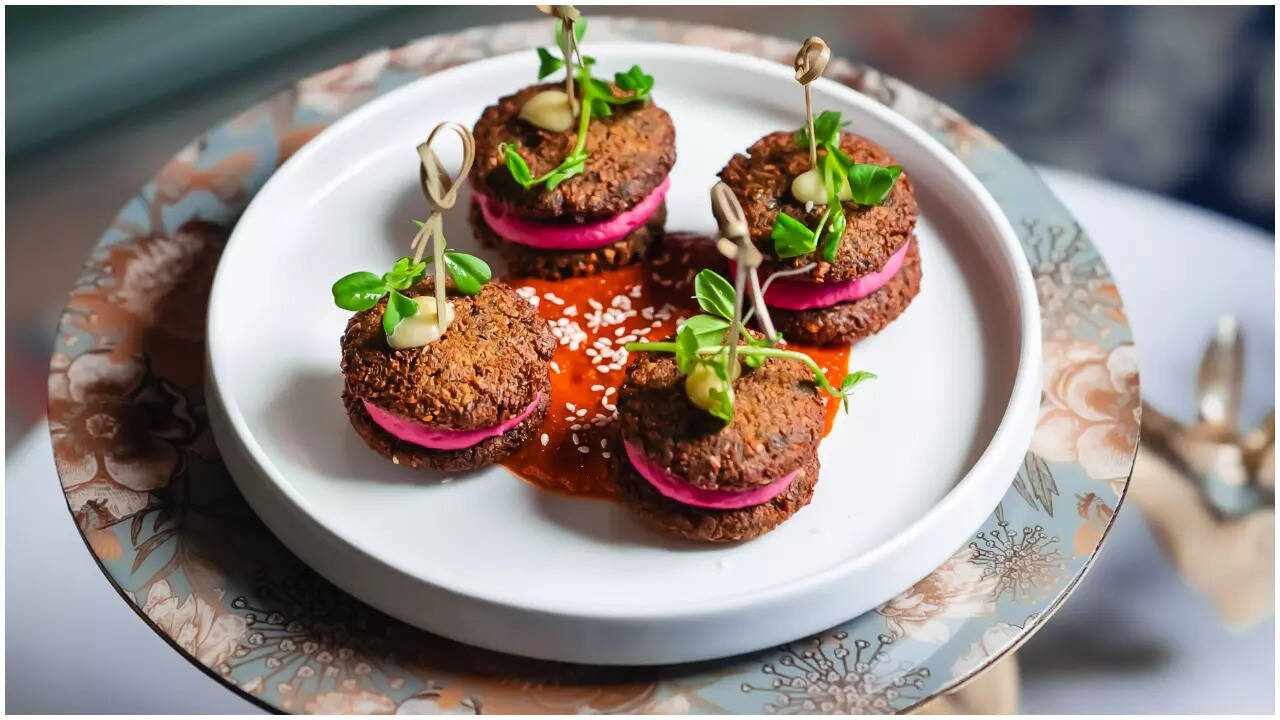 Chef Agnibh Mudi On 'Virat’s Favourites' Section On The Menu To His ...