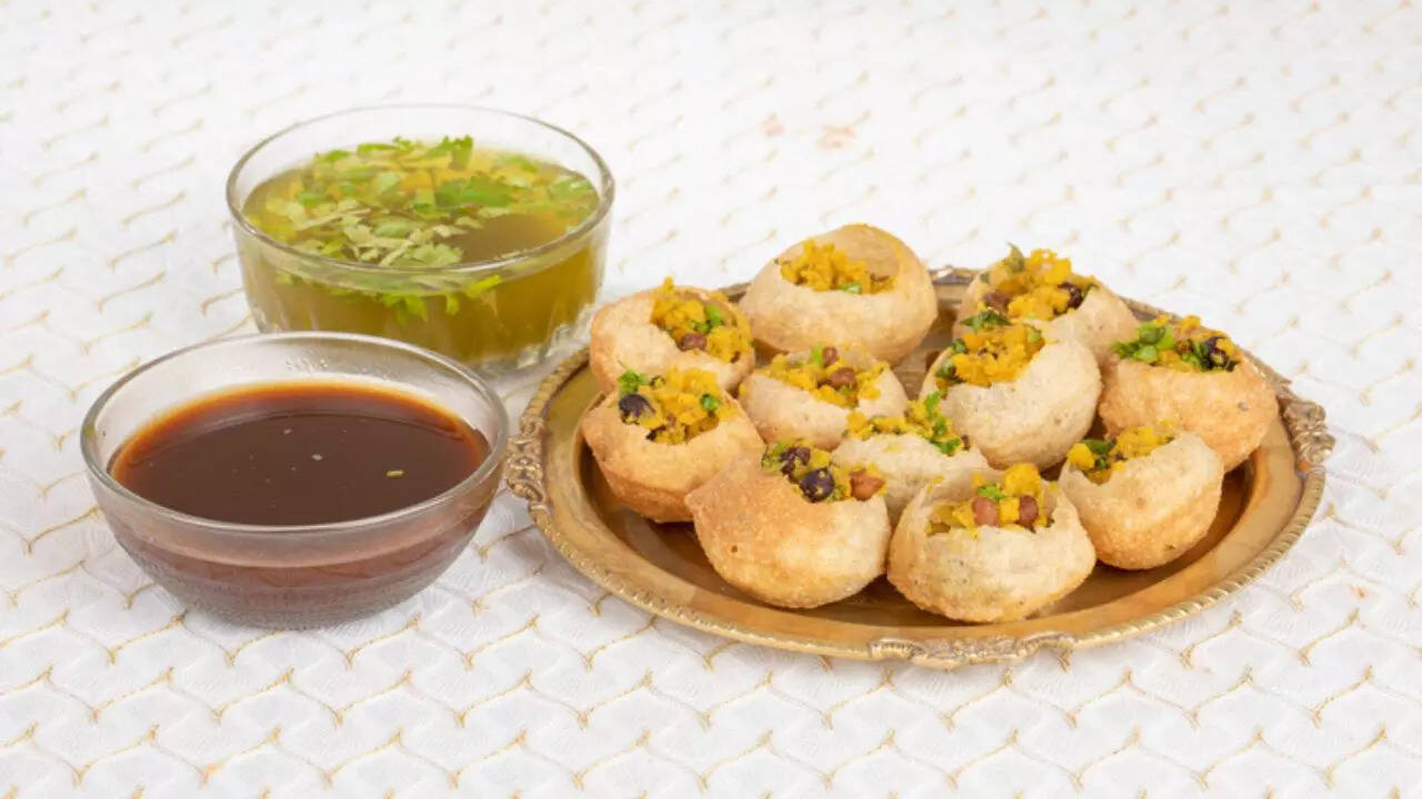 Different Types of Pani Puri: 12 Quirky Pani Puri Varieties To Surprise ...