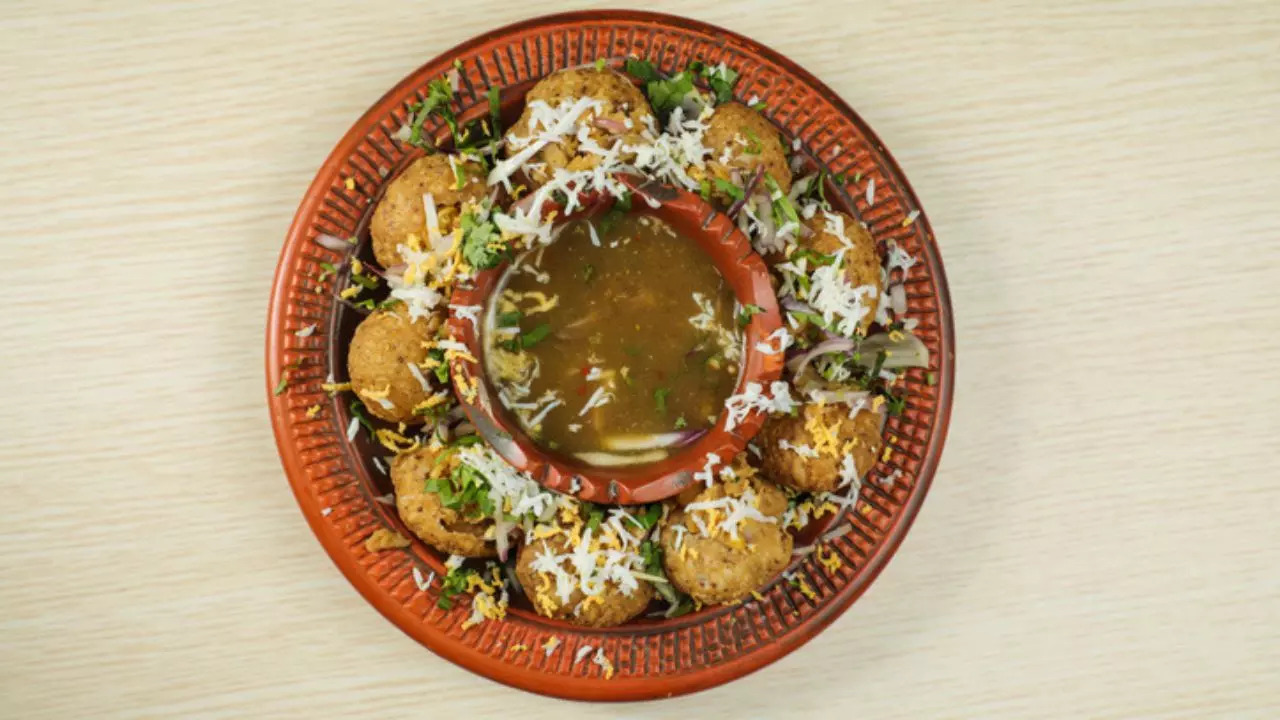 Different Types of Pani Puri: 12 Quirky Pani Puri Varieties To Surprise ...