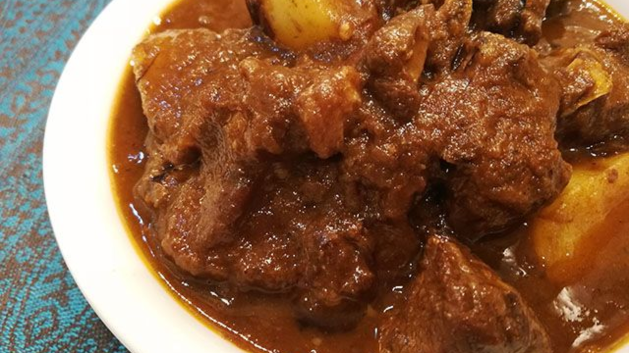 Weekend Dinner Special- Top 6 Bengali Mutton Dishes To Cook At Home ...