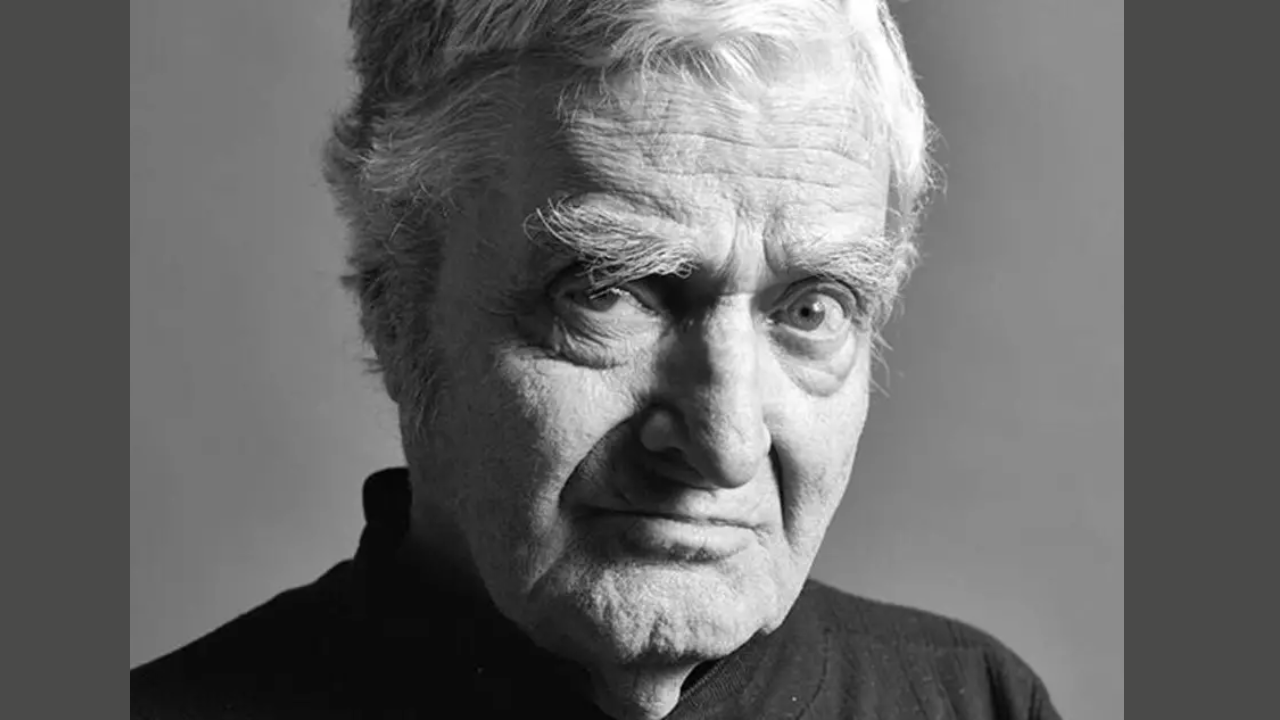 8 Authors Who Were Actually Criminals