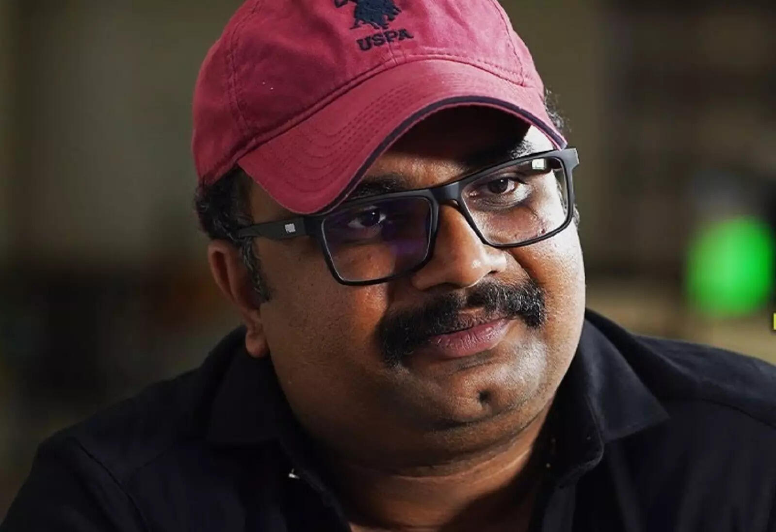 What was Vineeth Sreenivasan's Advice To Director Jis Joy? | Times Now