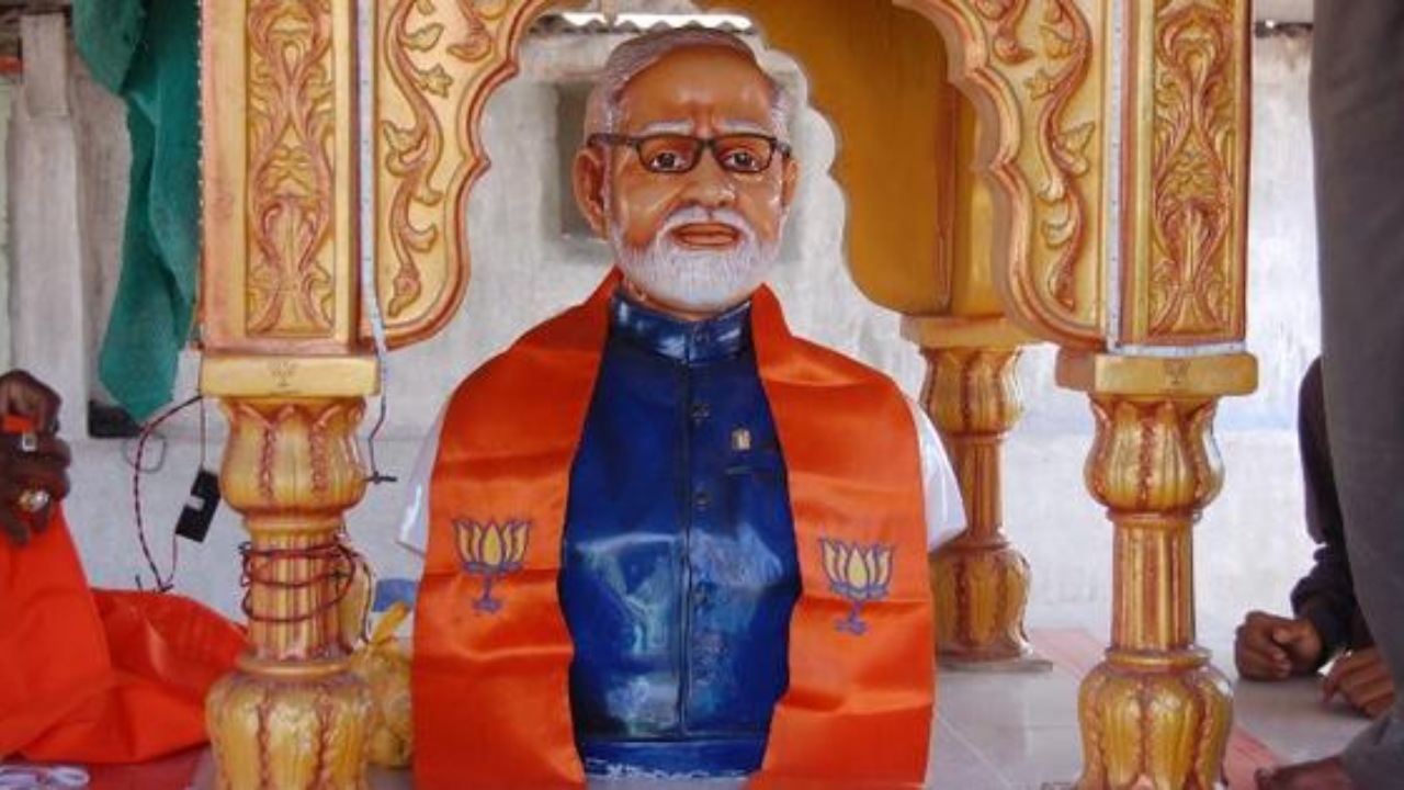 People Worship Politicians, Not Gods, in These Temples in India