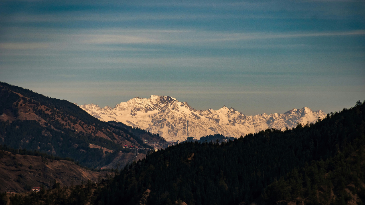 Top 10 Travel Destinations To Cool Off From The Heat in India | Times Now