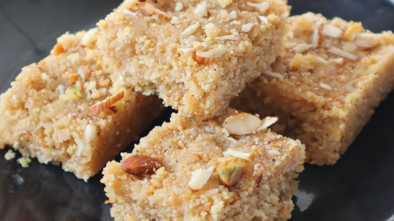 Aamras To Basundi: 8 Gujarati Desserts That You Can Relish This Summer ...