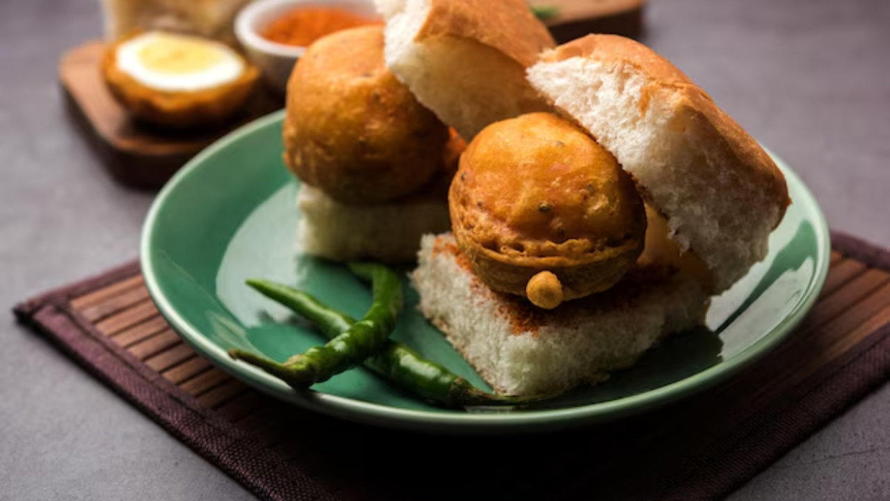 Bombay Breakfast: 7 Dishes To Try When In Mumbai | Times Now