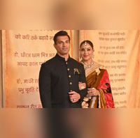 Dipak Chauhan Aarti Singh Marriage: Kashmera Shah Calls Govinda as ...