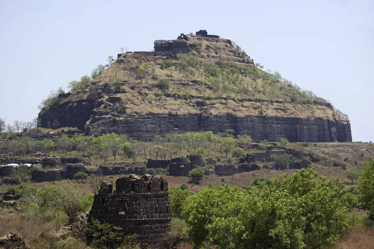 This Fort In Aurangabad Is Known For Its Three-Layer Defense System | Times Now