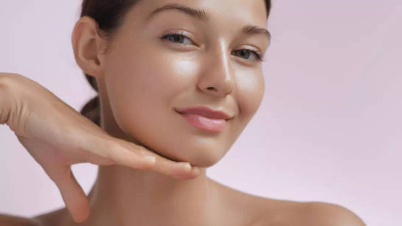 Salicylic Acid Skin Care How To Add Salicylic Acid To Your Skincare