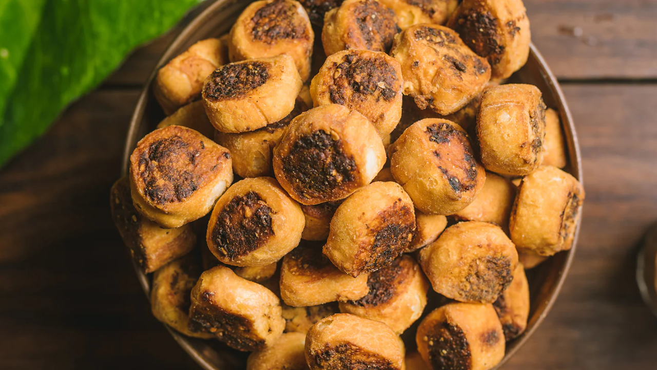 Best Street Food In Pune: 7 Iconic Street Foods Of Pune From Misal Pav ...