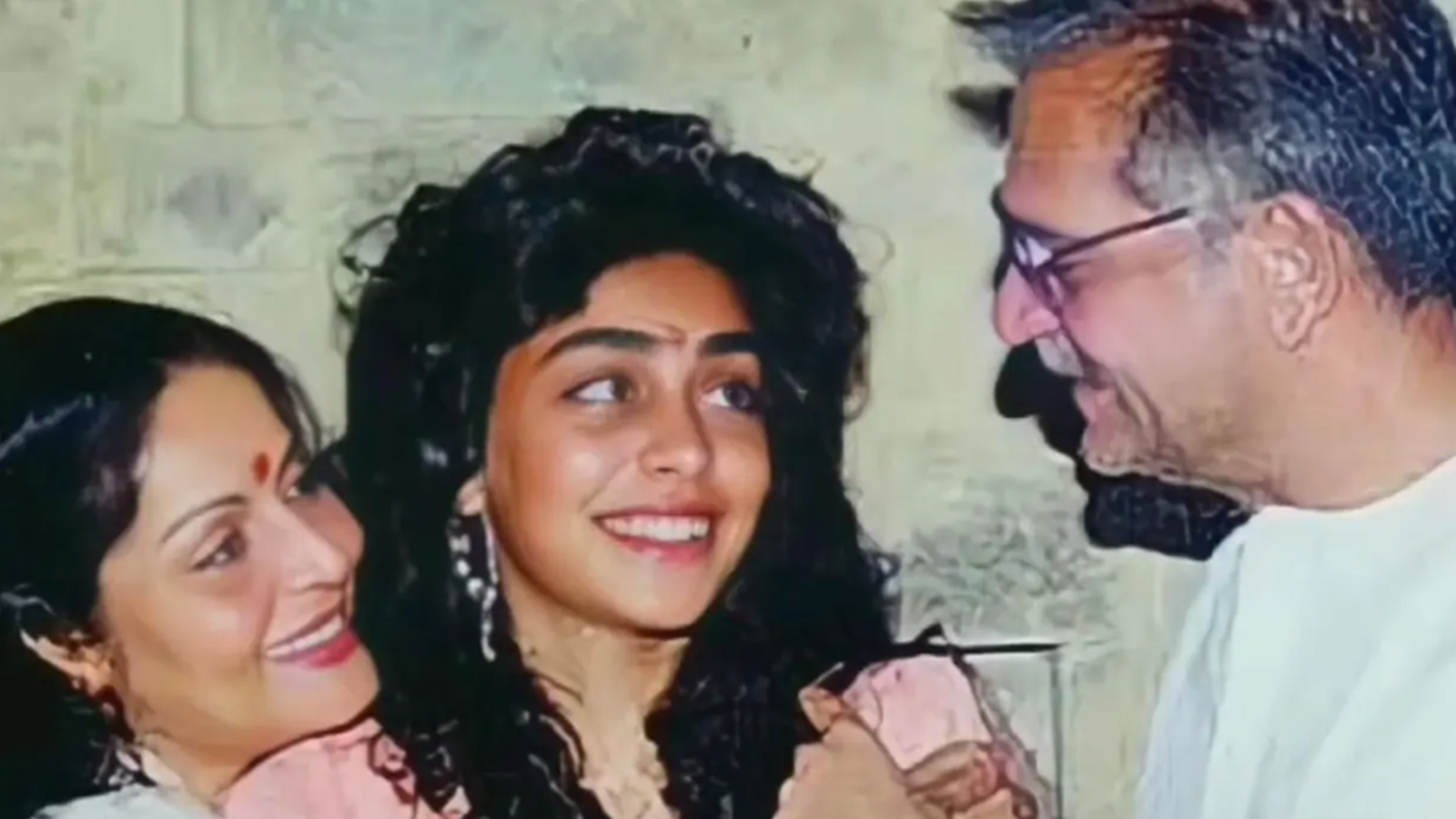 Rakhee Turns 77: Looking Back At The Enigma | Happy Birthday Rakhee ...