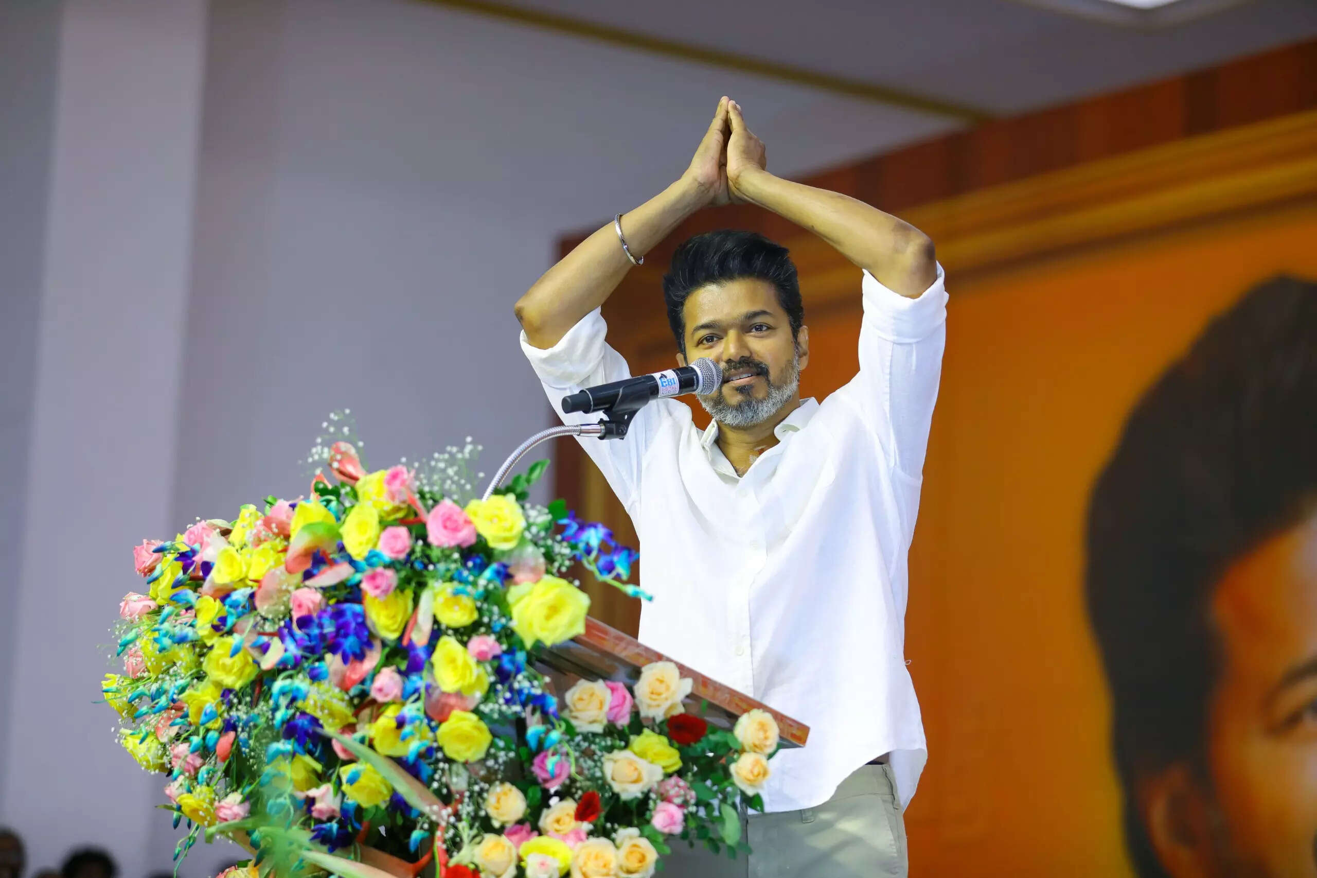 TVK Vijay: தவெக மாநாடுக்கு முன்பாக கட்சி கொடியை அறிமுகம் செய்யும் விஜய் ...