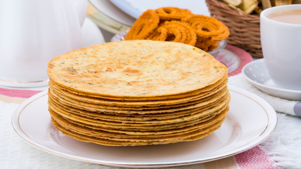 Whole Wheat Gujarati Khakhra For Perfect Chai Time Snack | Times Now