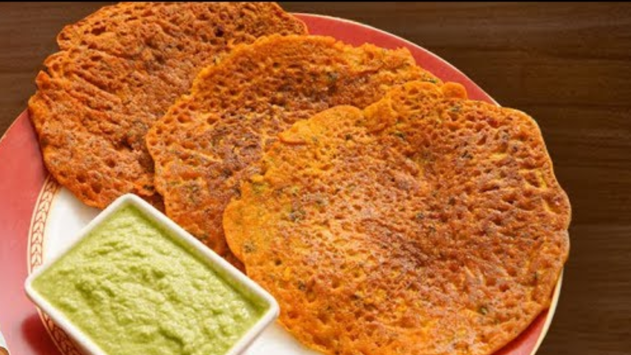 Maharashtrian Jwariche Dhirde Recipe: A Quick Jowar Flour Dosa For A ...