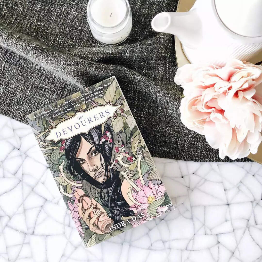 10 Fantasy Books That Blend Horror and Magic in the Most Terrifying ...