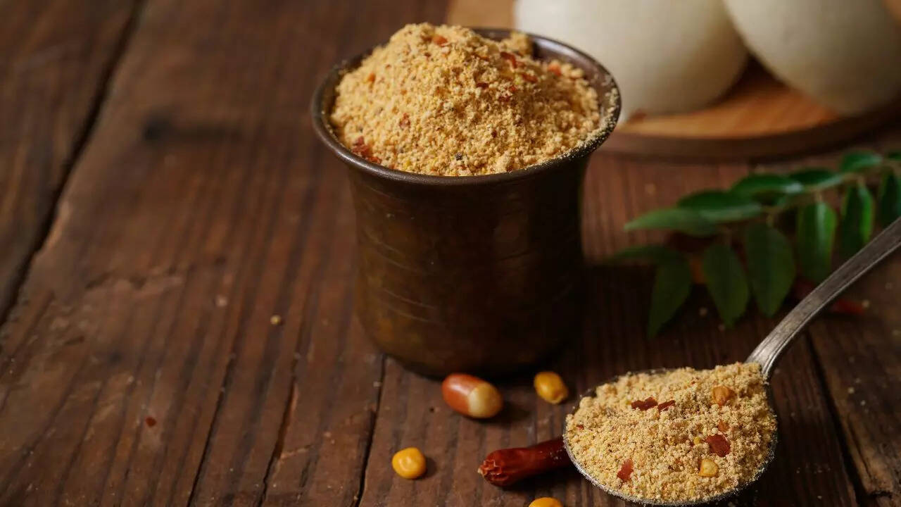 Milagai To Kollu: 7 Types Of South Indian Podis To Pair With Idli Or ...
