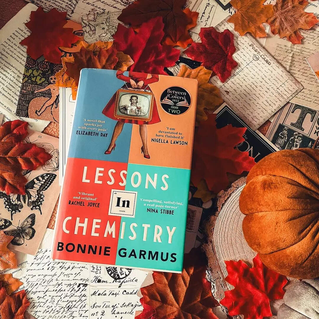 Best Weekend Books To Read: 12 Weekend Books That Will Make You Forget ...