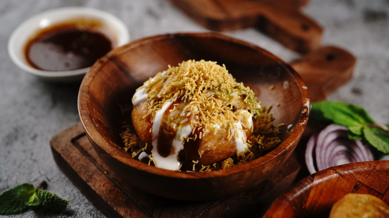 Kachori History: Rajasthani Raj Kachori- What Makes This ‘King Of All ...