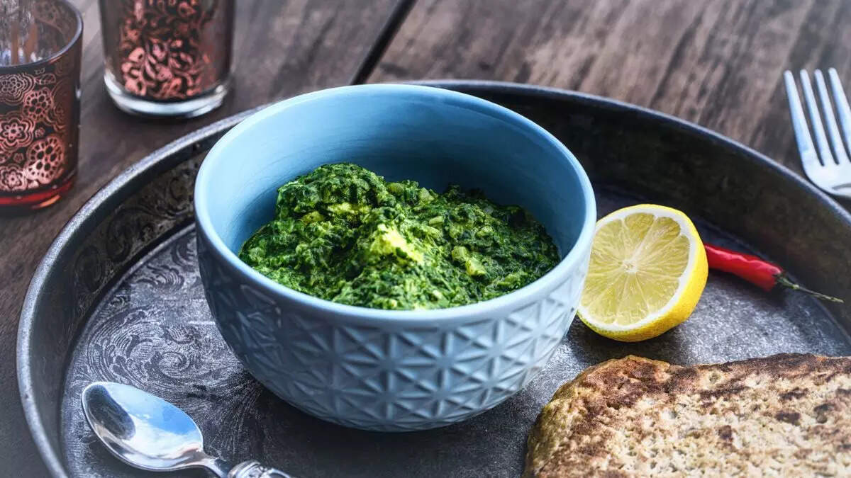 From Punjabi Sarson To Bengali Helencha, 8 Winter Saag Varieties Around ...