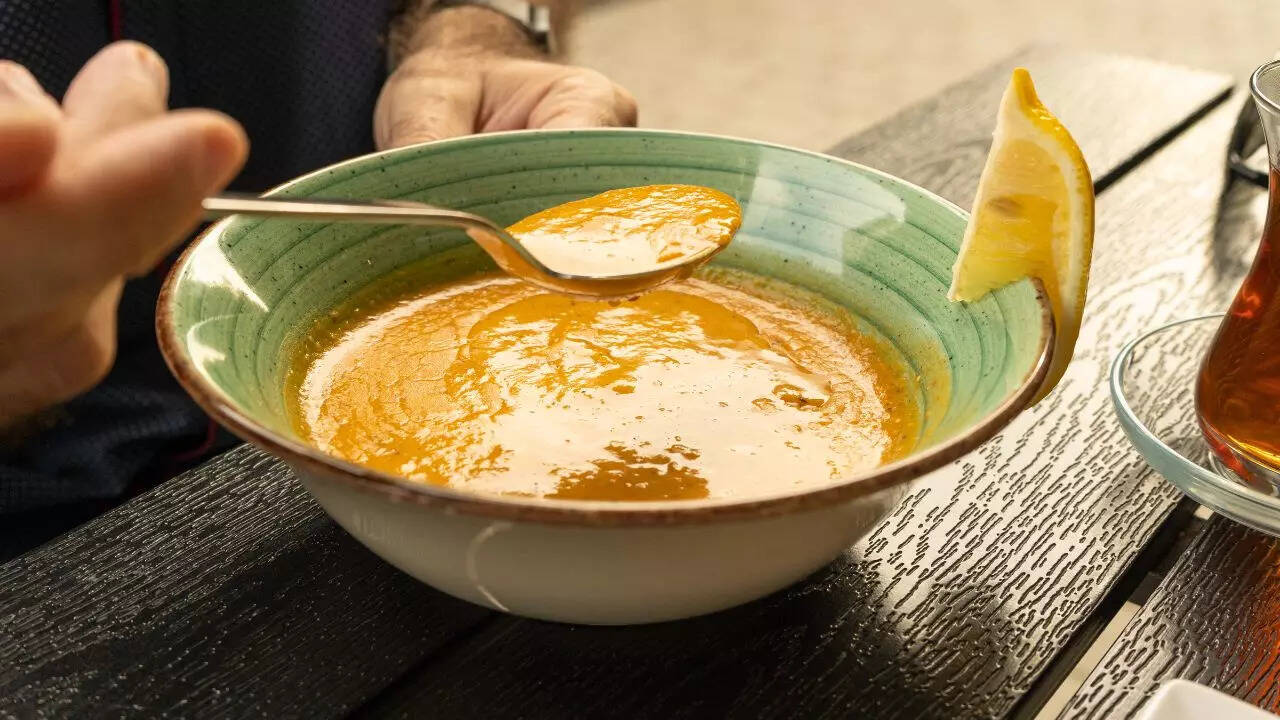 Craving For Soups During Winter? 6 Types Of Shorba For A Comforting ...