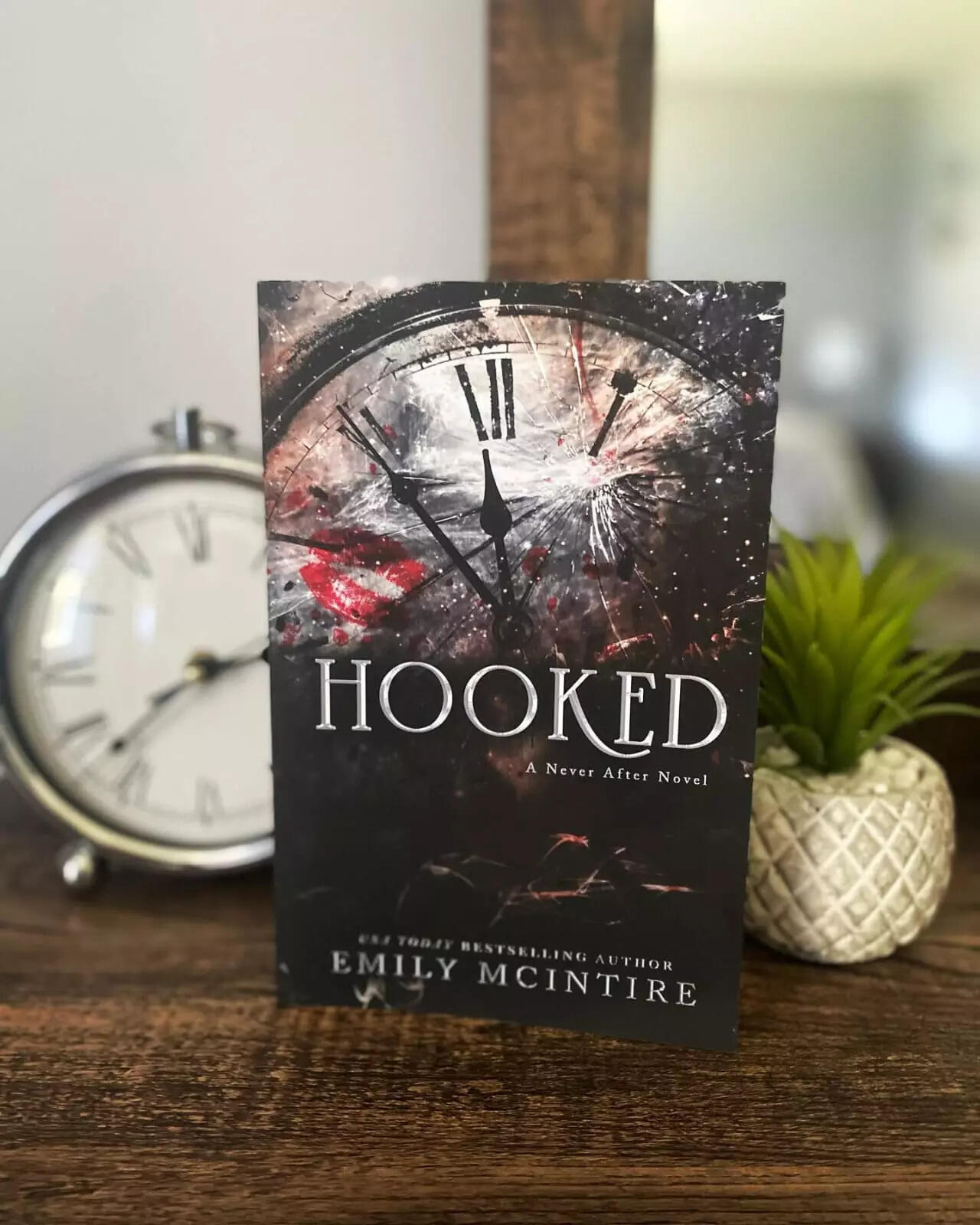 10 Dark Romance Books That Turn Love Stories on Their Heads | Times Now