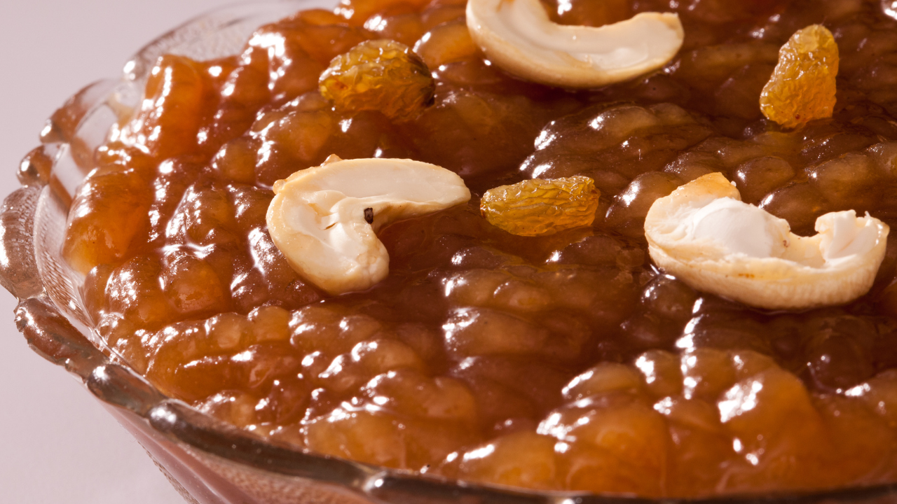 Winter Special 7 Vegetable Halwas To Make This Month From Amla To ...