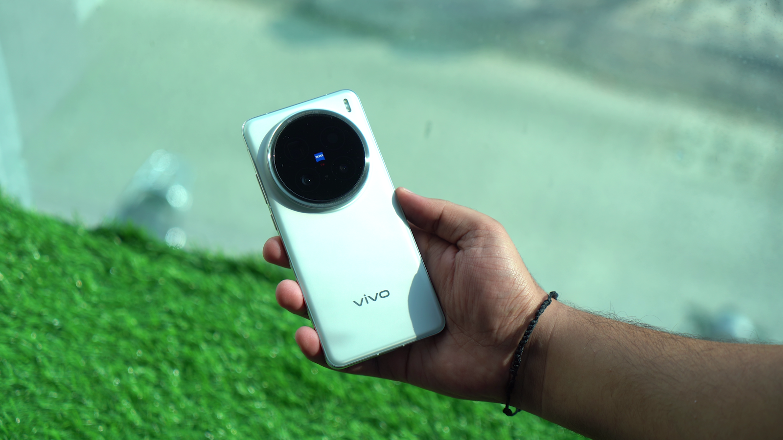 Vivo X200 Pro Review - Sorry DSLR, You Just Got Served! | Times Now