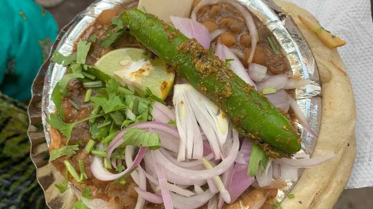 Best Chole Kulche In Delhi: Top 6 chole Kulche Spots In The Capital For ...