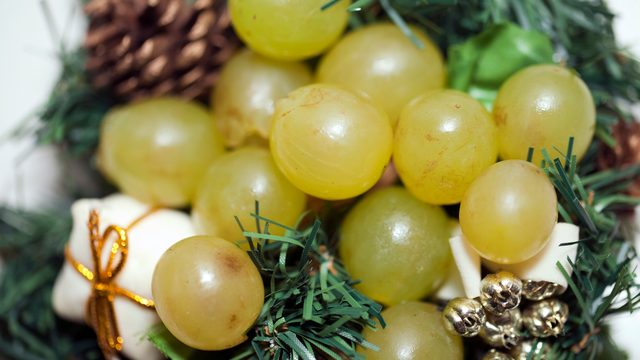 New Year 2025: 9 Food Traditions From Around The World To Celebrate The ...