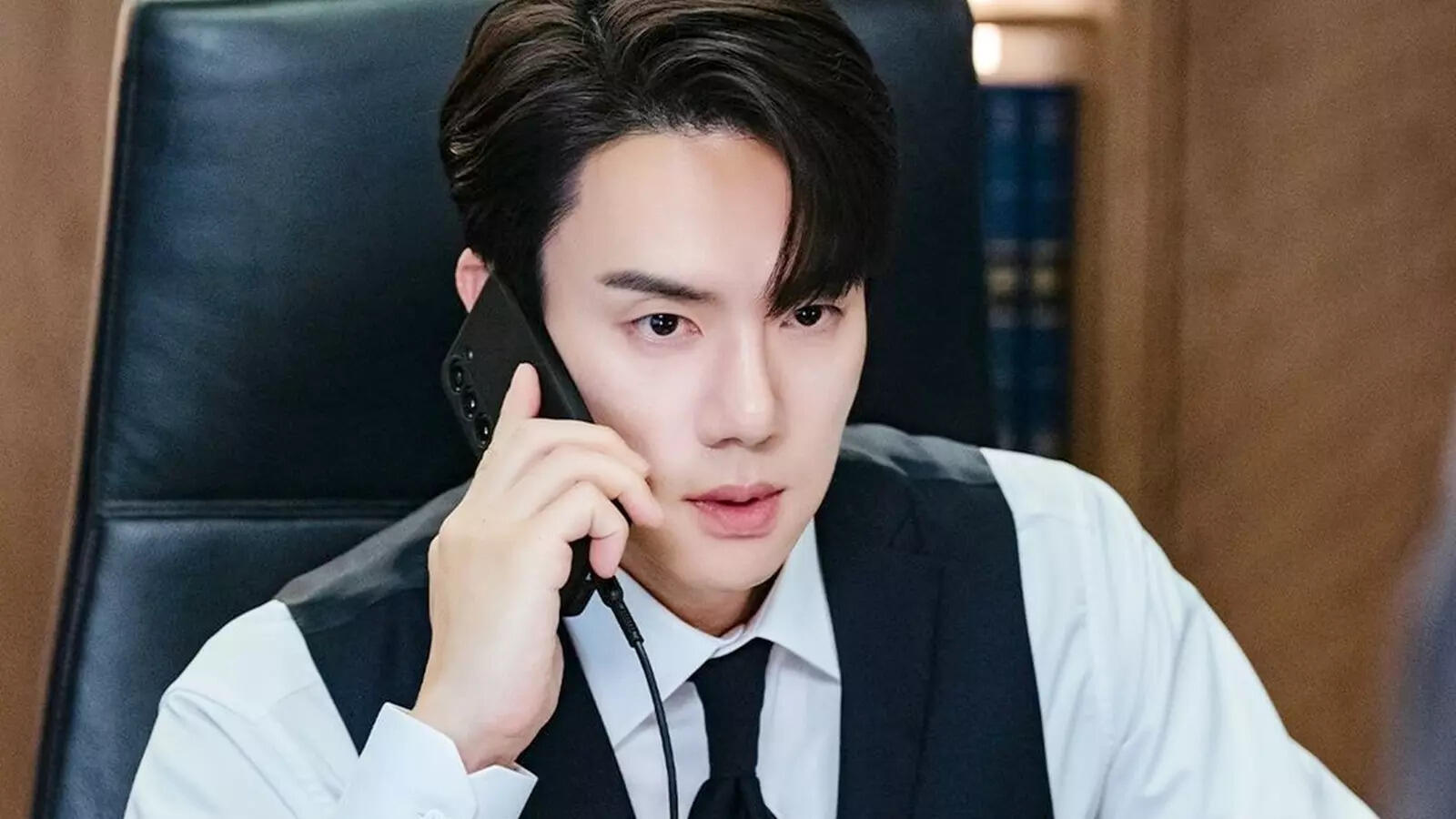 RANKED! Top 10 K-Drama ACTORS Of 2024: Kim Soo-Hyun To Lee Min-Ho ...