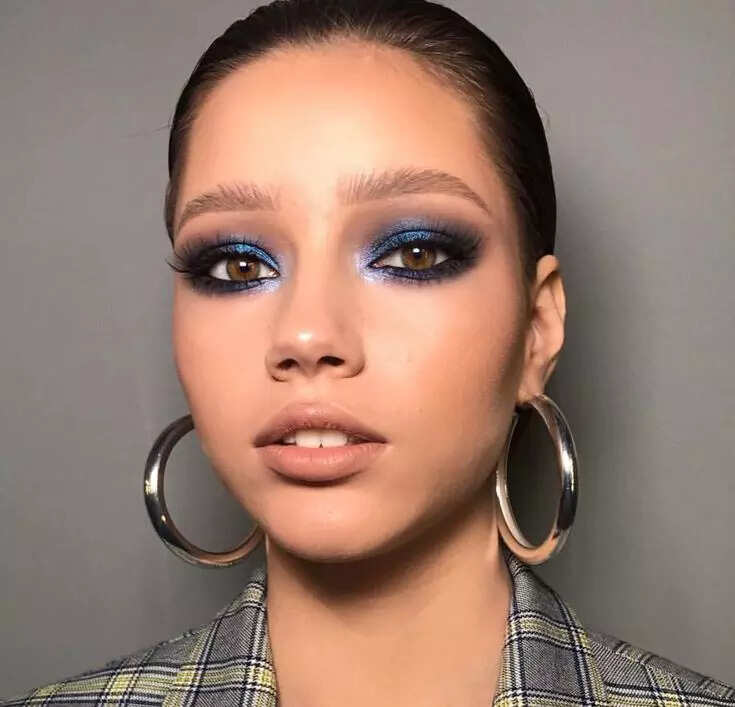 Must Try Eyeshadow Looks To Rock Your Makeup Look in 2025 | Times Now