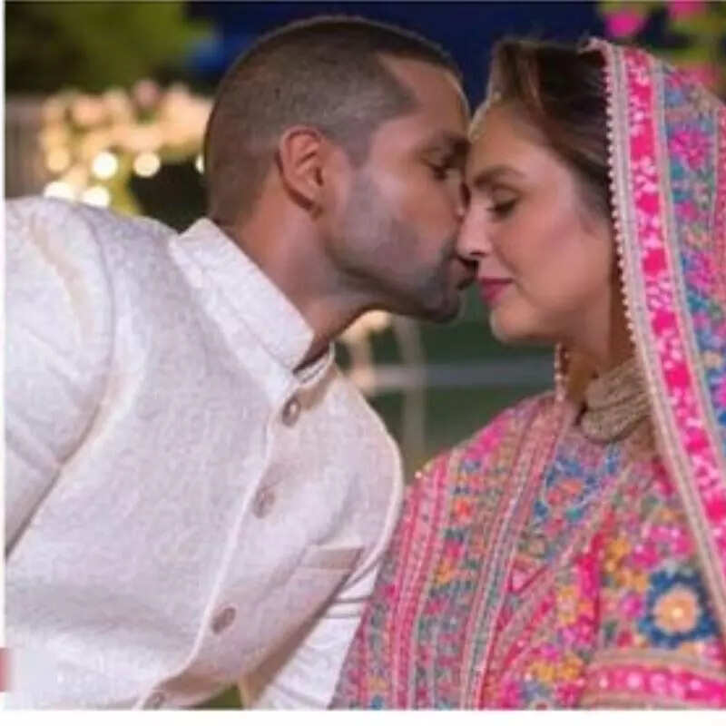 Huma Qureshi Romantic Photos With Shikhar Dhawan Goes Viral But It's ...
