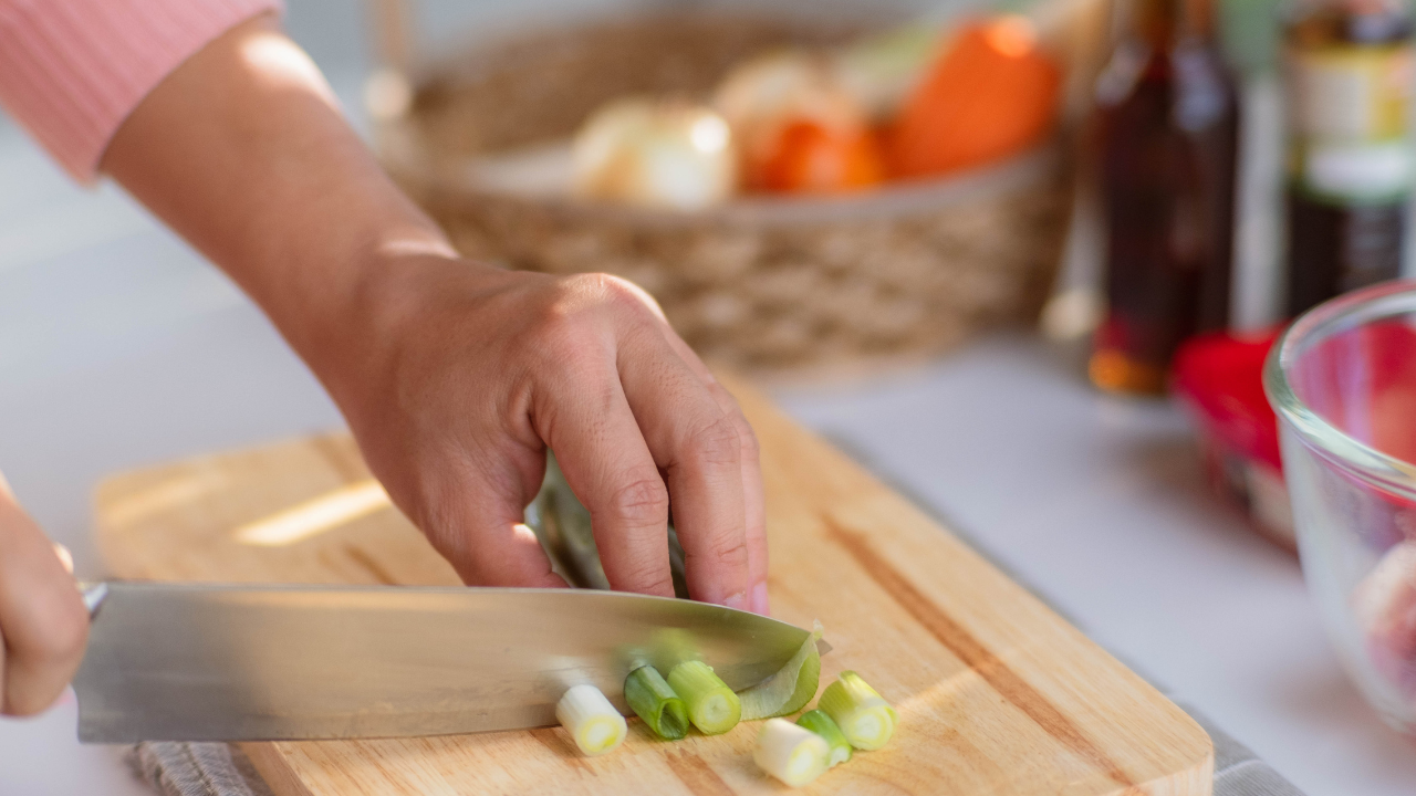 Spring Onion Vs. Onion Flower Stalk: Are These Greens Different ...
