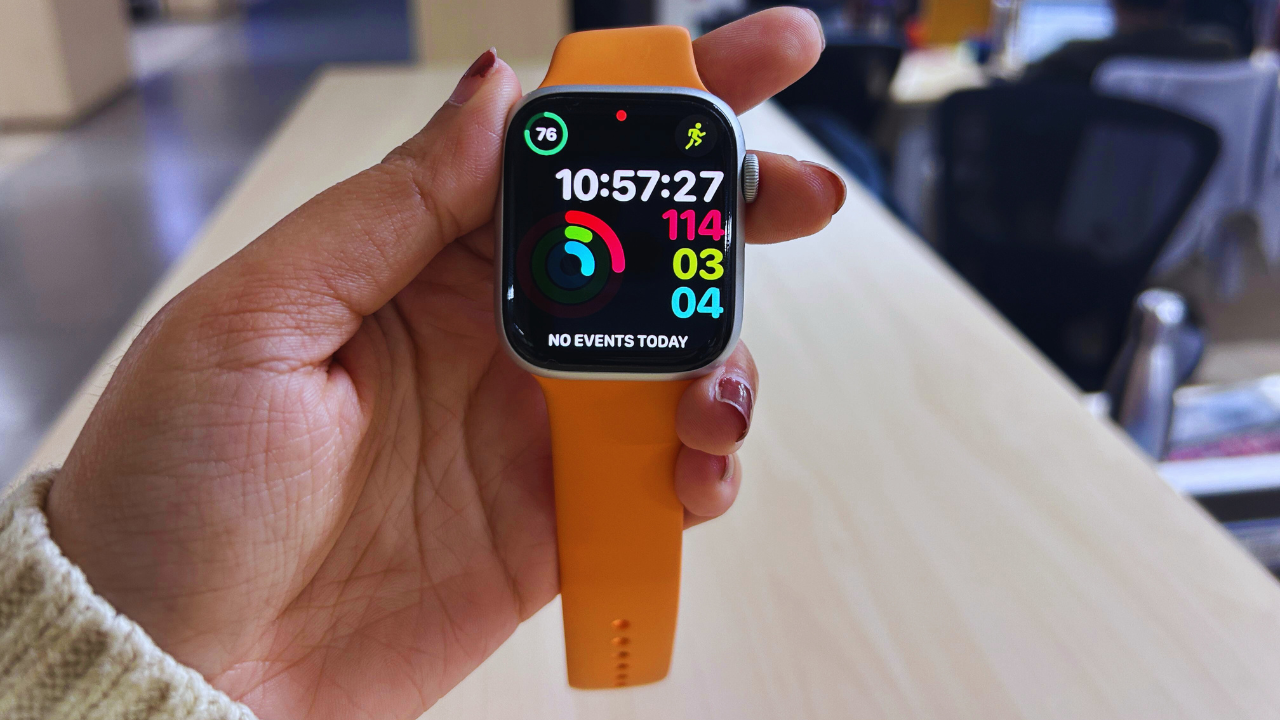 Want to Achieve Your Fitness Resolution This Year? These Apple Watch ...