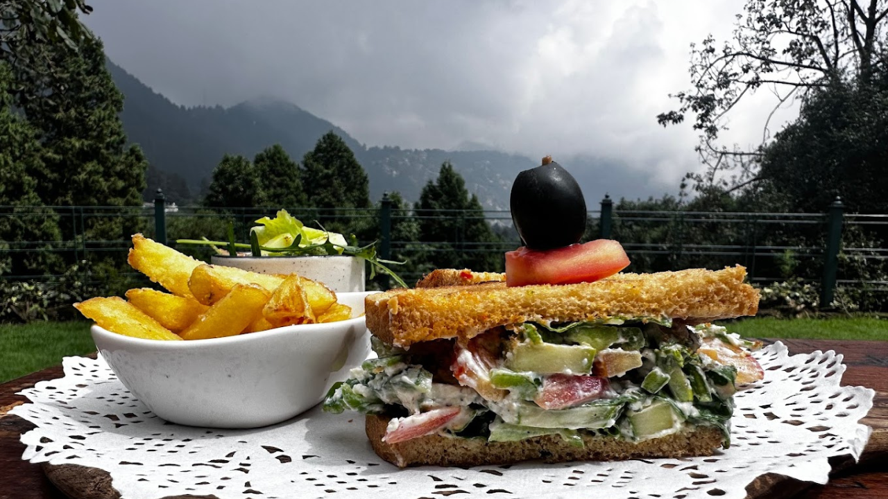 Best Cafes In Nainital: Top 7 Cafes For A Relaxing Coffee Break In The ...