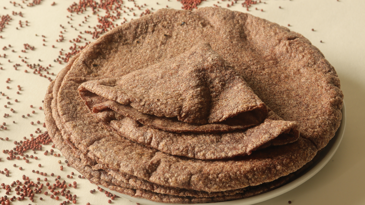 Ragi Puran Poli Recipe With A Dollop Of Ghee For A Healthy Breakfast ...