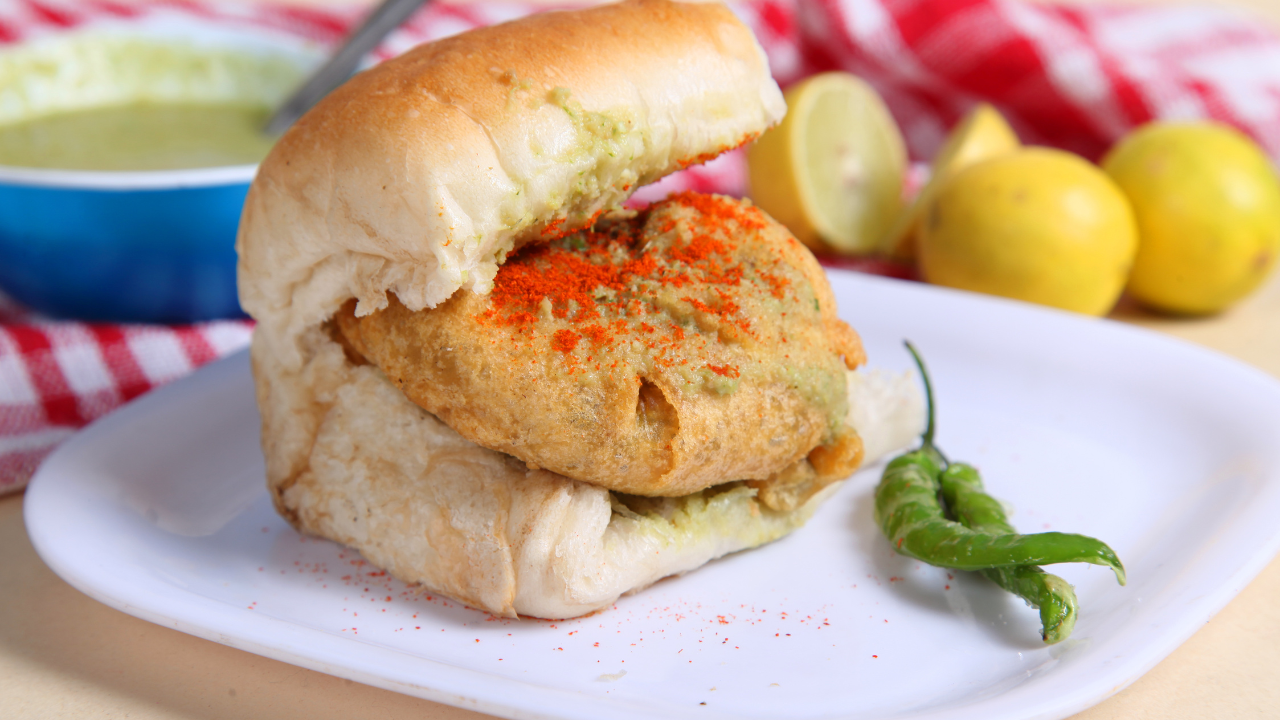 Mumbai Vada Pav Makes To The List Of The Best Sandwiches In The World ...