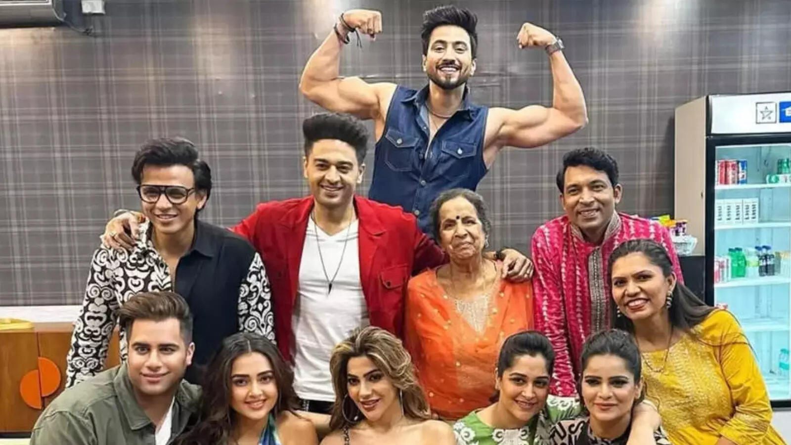 Dipika Kakar Wins Celebrity MasterChef India’s First Immunity Pin ...