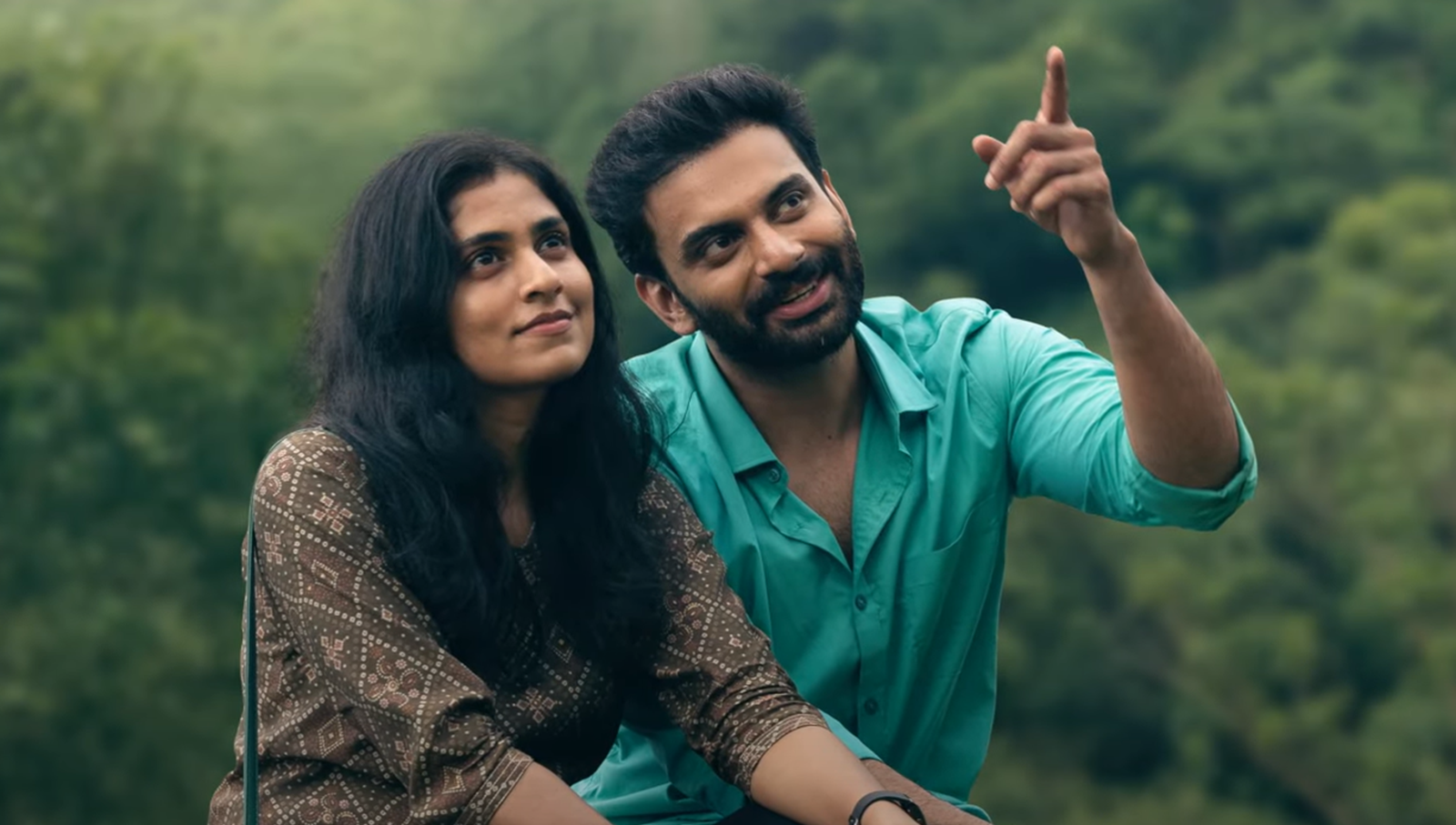 Ouseppinte Osiyathu: First Single 'Veyilu Chaayum' From This ...