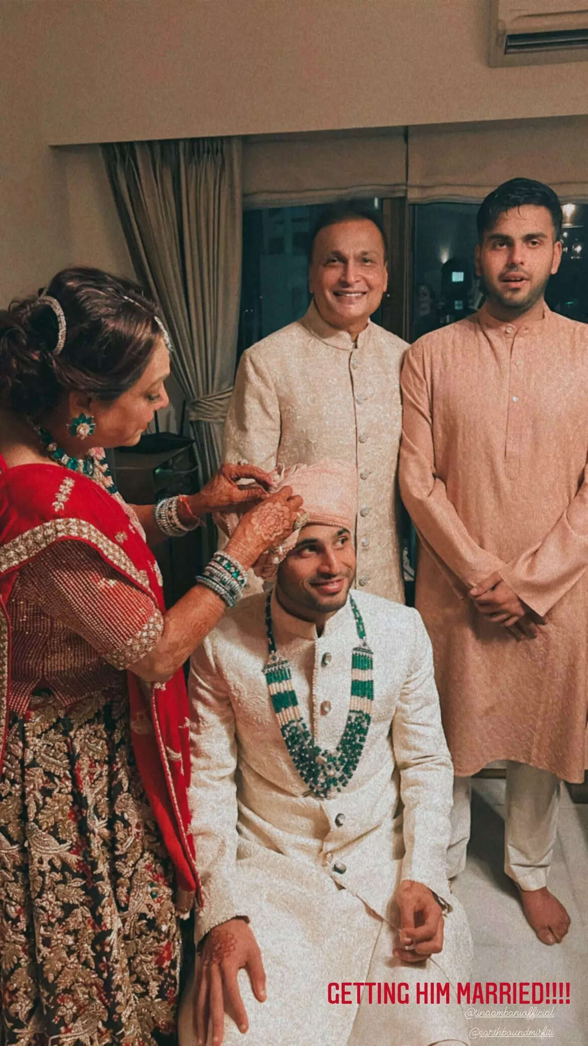 Jai Anmol Ambani, Khrisha Shah are married! Bachchans, Hema Malini ...