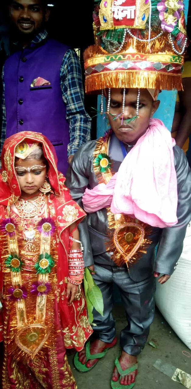 3-foot-tall groom marries 2.8-foot-tall bride in Bihar, locals ...