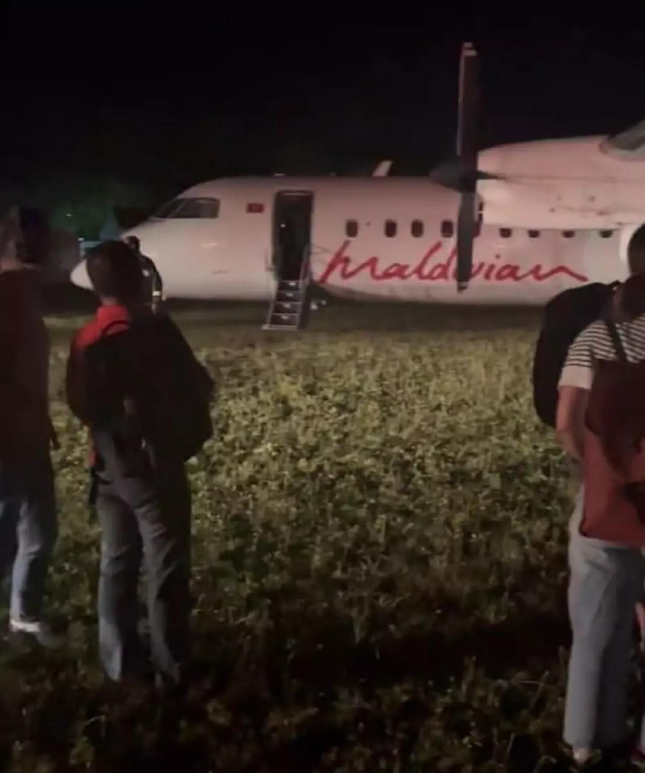 Australia’s 2021-22 Ashes hero Travis Head and his partner face ...