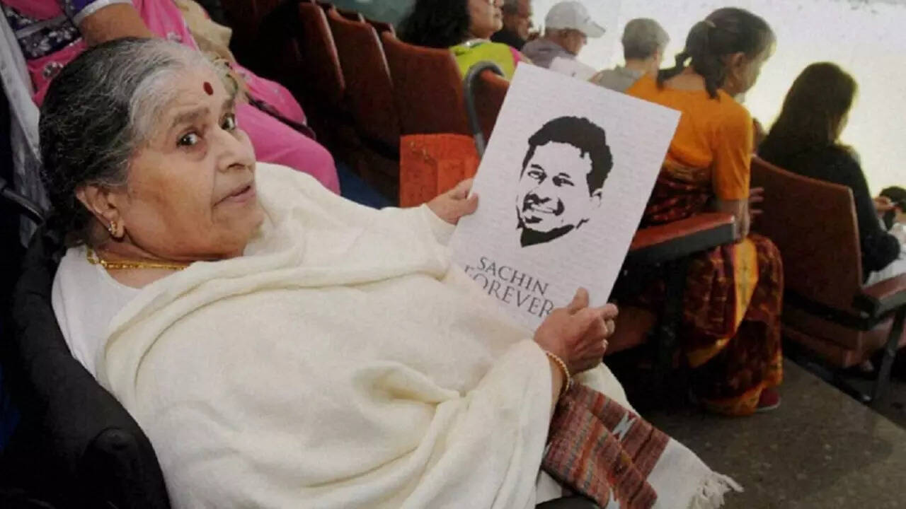 When Sachin Tendulkar's mother watched him play live for the first time ...