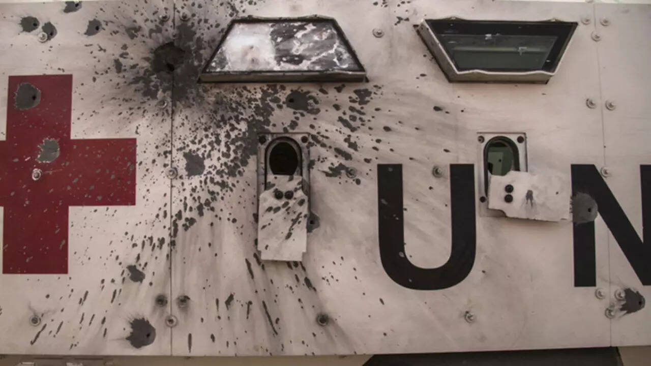 Mali: Attack on UN convoy kills Jordan peacekeeper, injures 3 | World ...