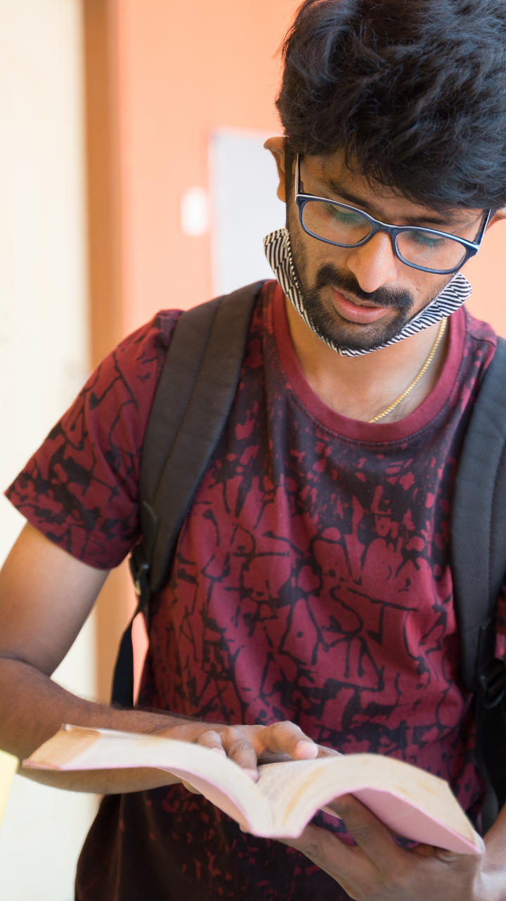 Preparing IELTS at home: 7 tips to ace Reading section