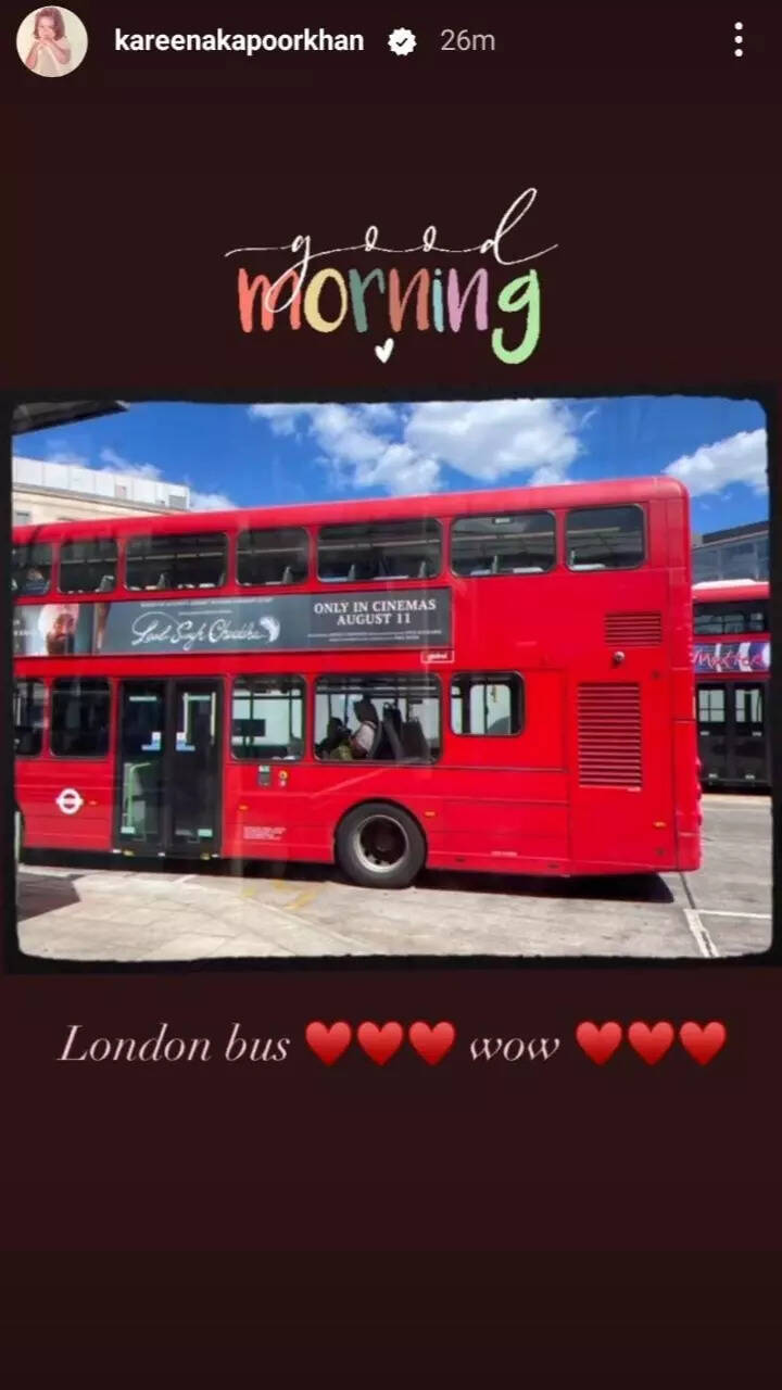 Kareena Kapoor goes 'wow' as she spots Laal Singh Chaddha poster on a ...