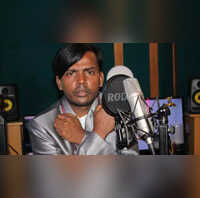 Bangladeshi singer Hero Alom stopped by cops from rendering classic songs