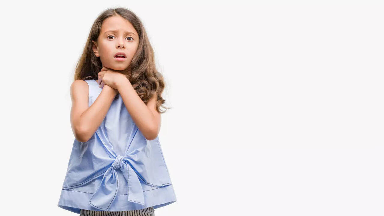 Choking on food? Find out the best way to prevent a child's airway from ...